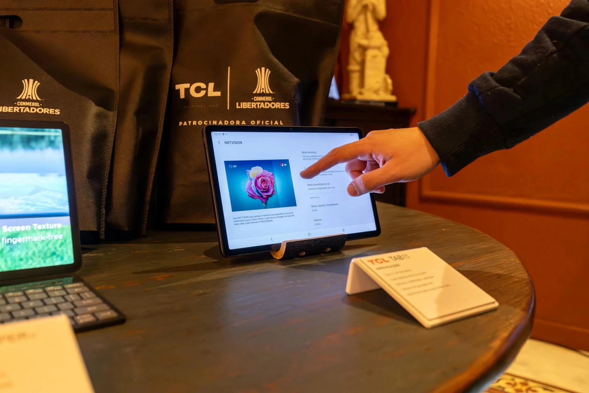 Report:TCL Launches TCL 60 XE NXTPAPER 5G: A New Mobile Era - ESR